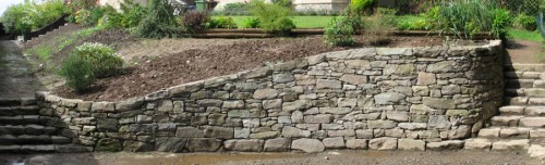 Dry stone retaining wall - Highland Stonecraft